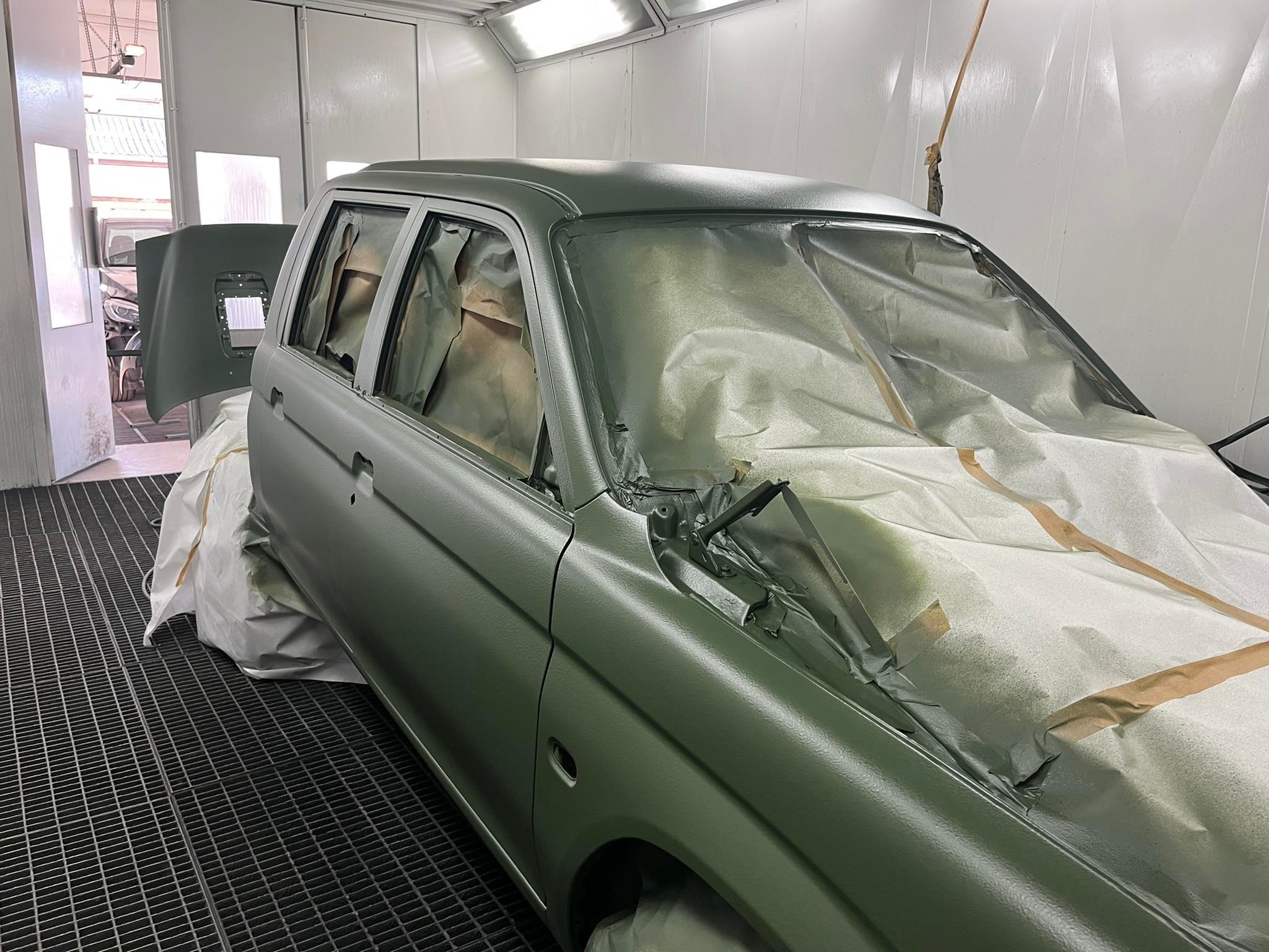 Kétkomponensű poliuretán festékek Gravihell 2K PUR 430 Armor festék 1 ...